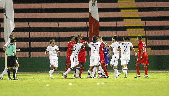 NO RESPETÓ UN FAIR PLAY Y CHICLAYANO ÁLVAREZ CASI LE PEGA | FUTBOL ...