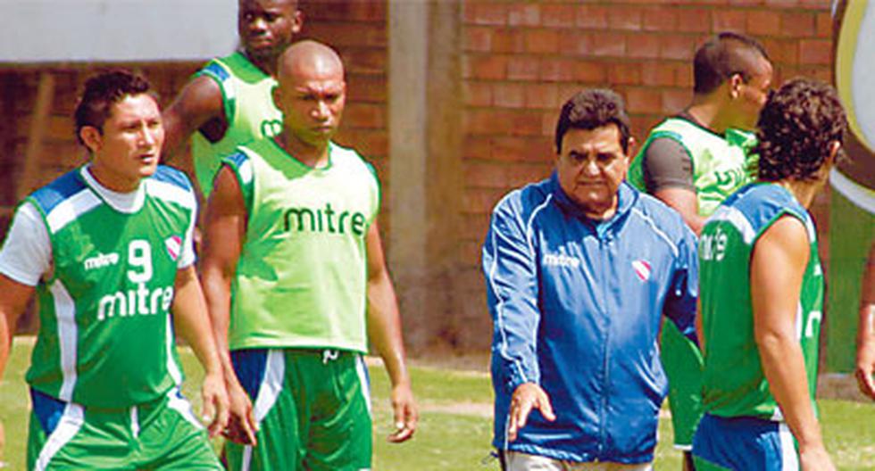 Uruguayo Luis Cubilla se estrena al mando de cuadro selvático | FUTBOL ...