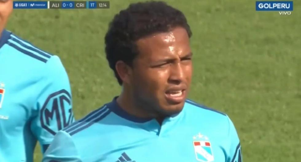 Alianza Lima vs. Sporting Cristal: Johan Madrid y el codazo a Balboa ...